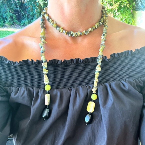 Vintage | Jewelry | Vtg Semiprecious Chip Jasper Serpentine Onyx Long ...